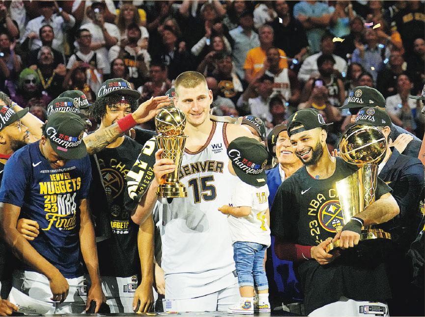 金塊首奪NBA總冠軍 場數4：1滅火 約基治膺FMVP - 20230614 - 體育 - 每日明報 - 明報新聞網